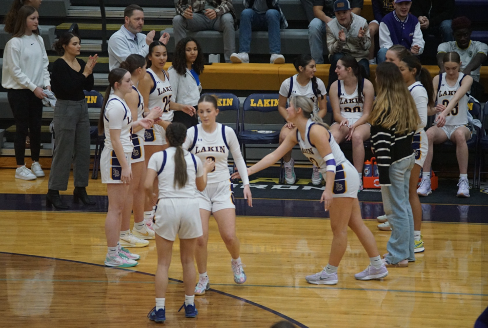 Girls Roll Against Deerfield Lakin USD 215 Girls Roll Against Deerfield Lakin USD 215