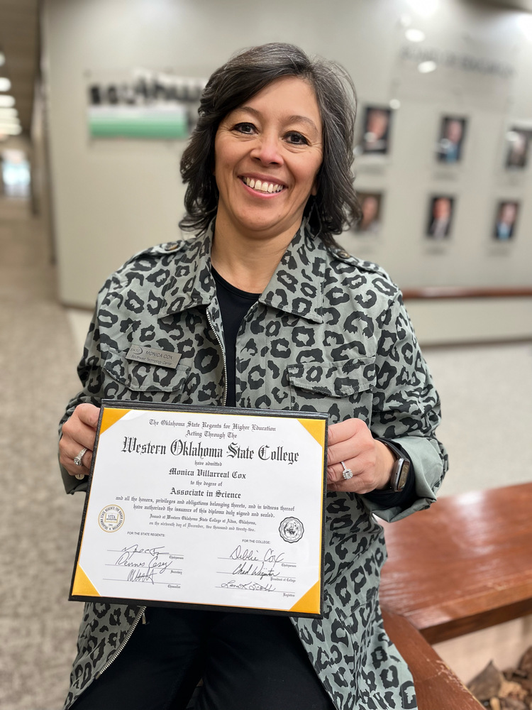 Monica Cox First Generation College Graduate Southwest Technology Center