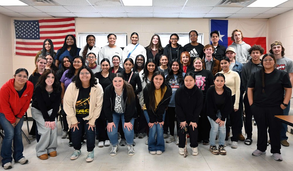 VHS Students Enjoy Job Shadowing Day Vernon High School